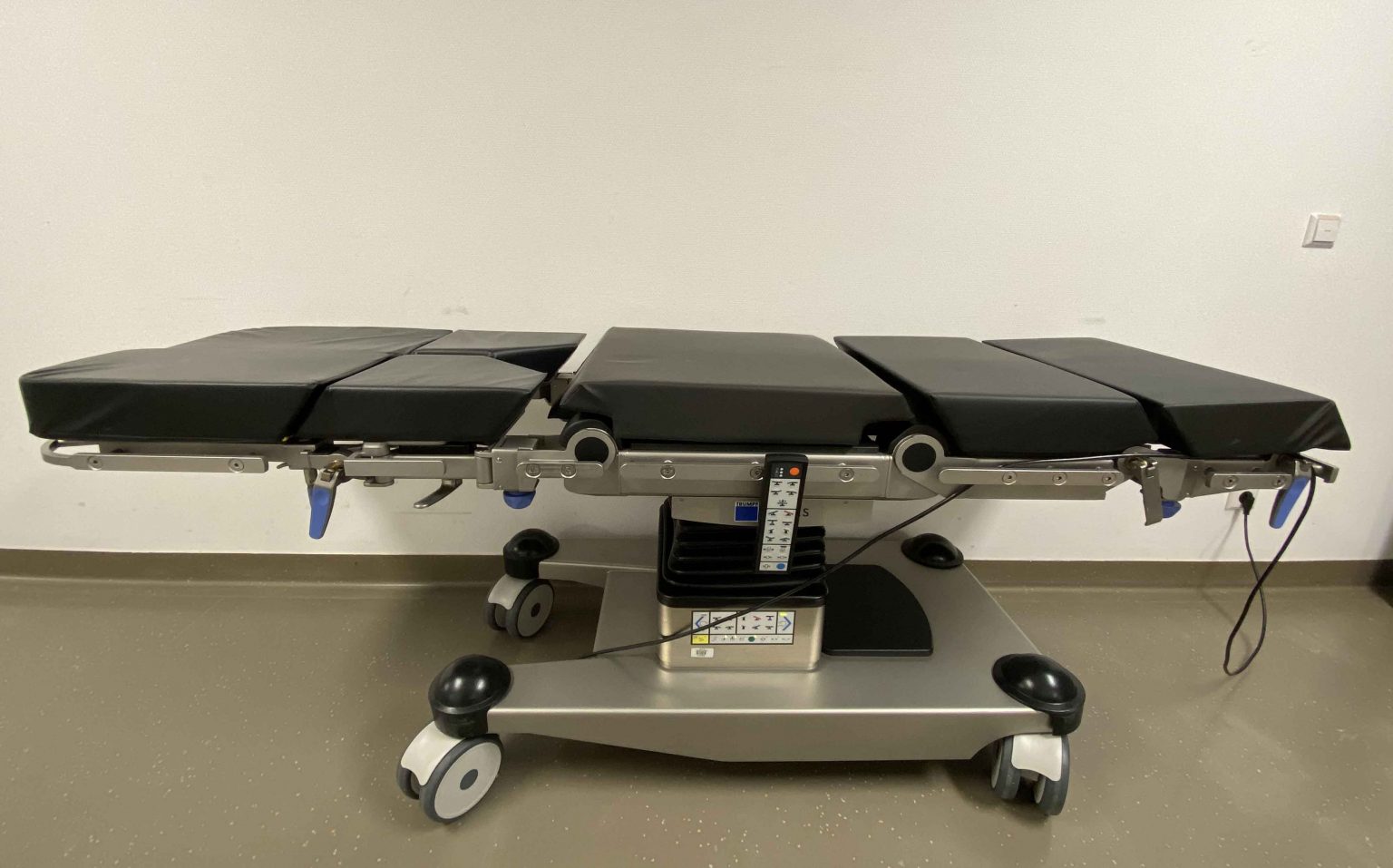 Surgical table mobil Mars 2.03T, Trumpf – voWi Consulting